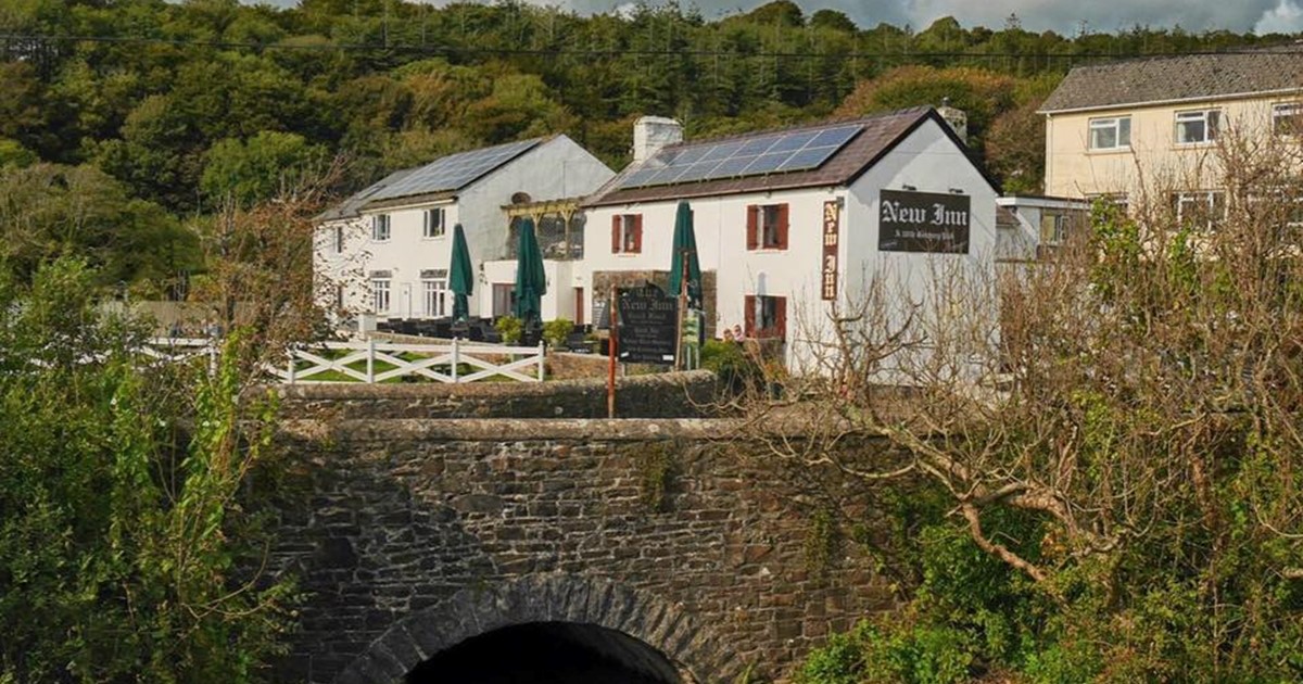 Places to Eat: New Inn, Amroth | Connect: Pembrokeshire
